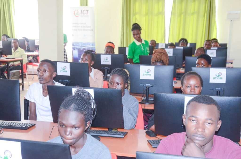 ICT CS launches Jitume Kazi hub at Kisiwa TTI in Bungoma - Education News | The Leading ...