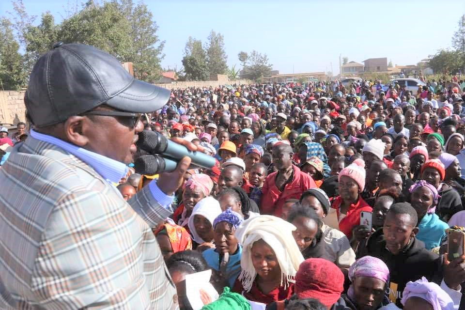 Witeithie residents want a secondary school built to fight crime, drugs ...