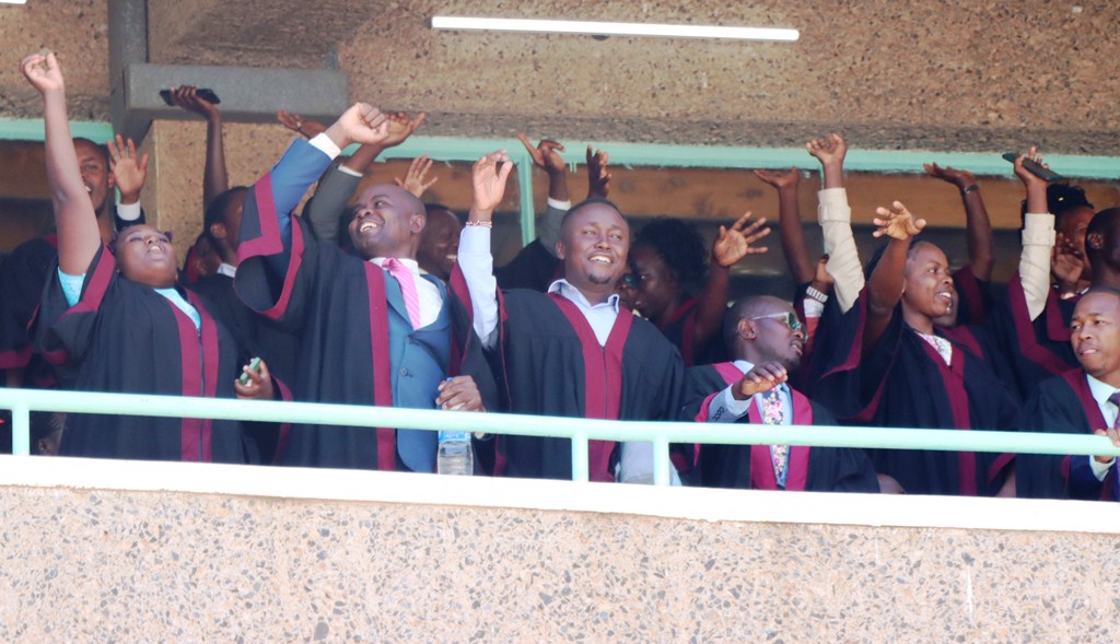 Don't waste time waiting for white collar jobs, varsity leavers told ...