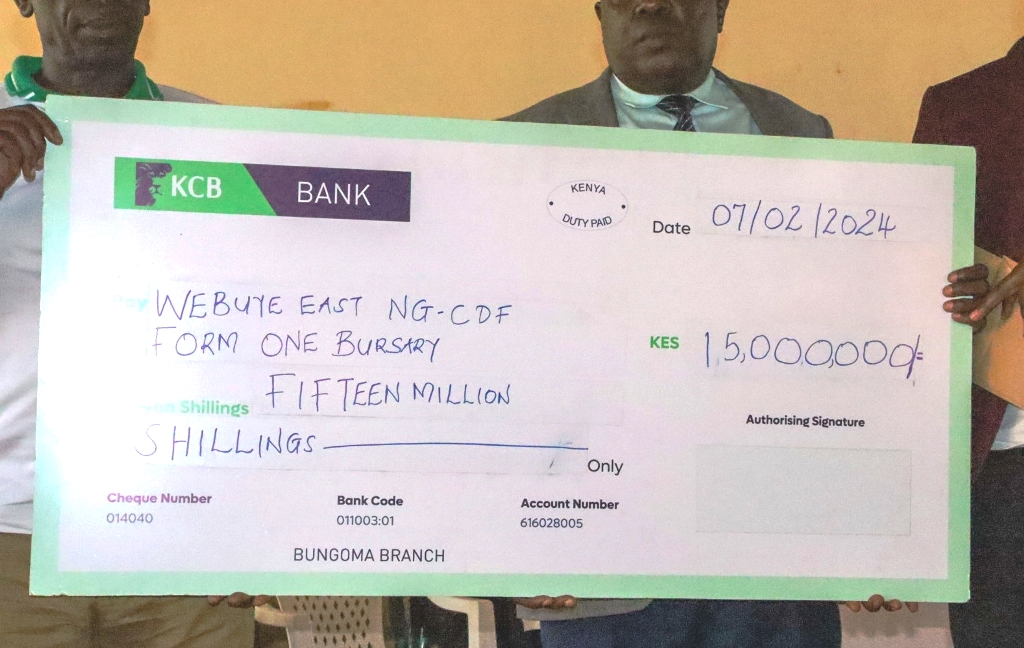 Over 3,000 Form 1 students in Webuye receive Ksh15M bursary - Education ...