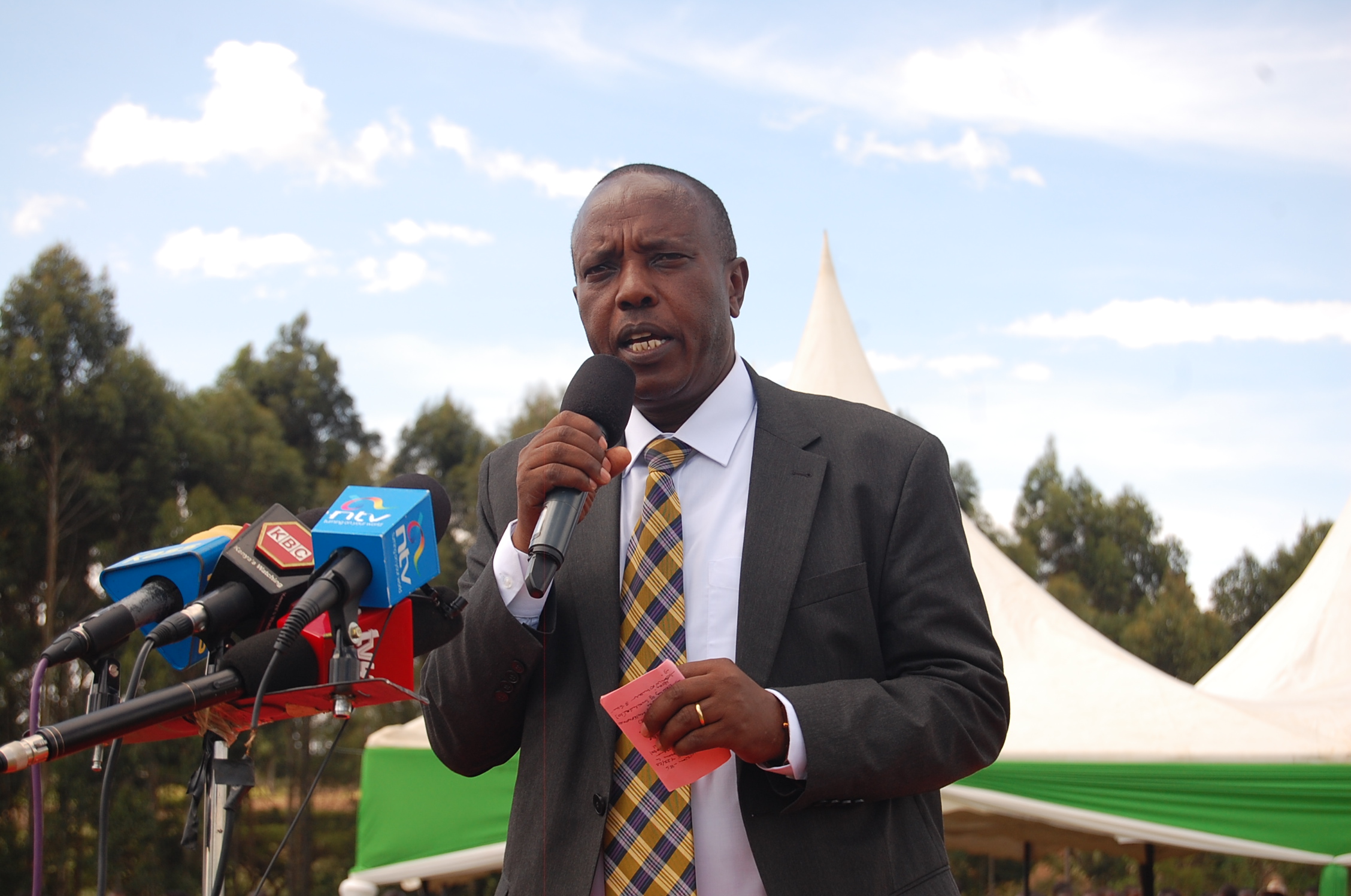 Kipkelion East pays fees for all Form Four day scholars