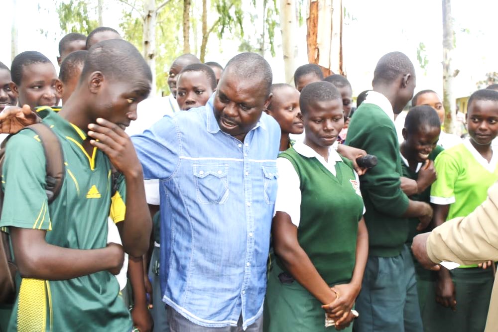 Joy as all 6,000 candidates in day secondary schools in Bondo get KSh65 ...