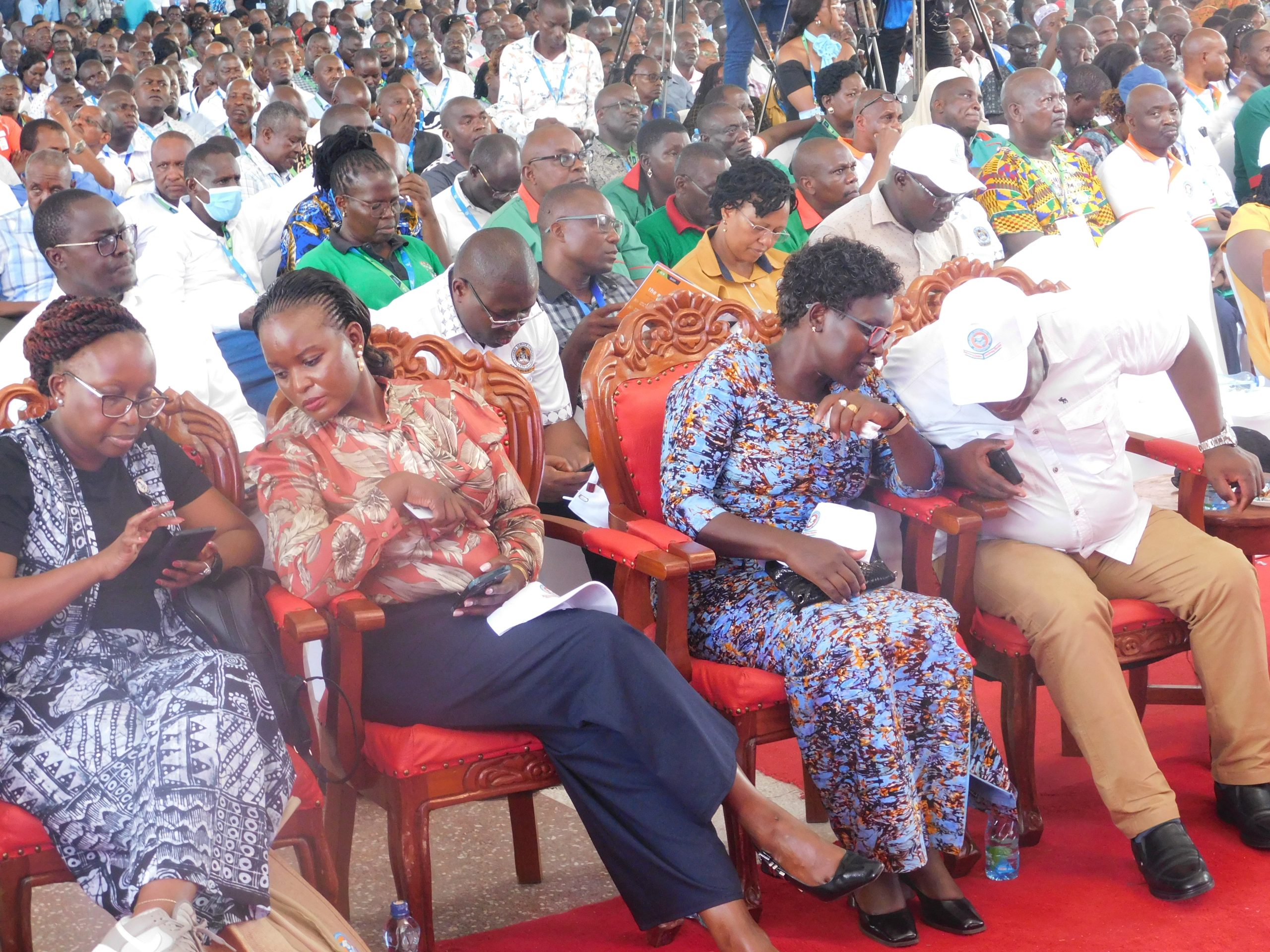 Head teachers now want accountants deployed to primary schools to ...